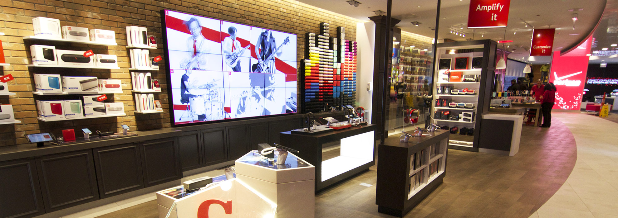 CG_VerizonChicago_PreviewImage - Chute Gerdeman